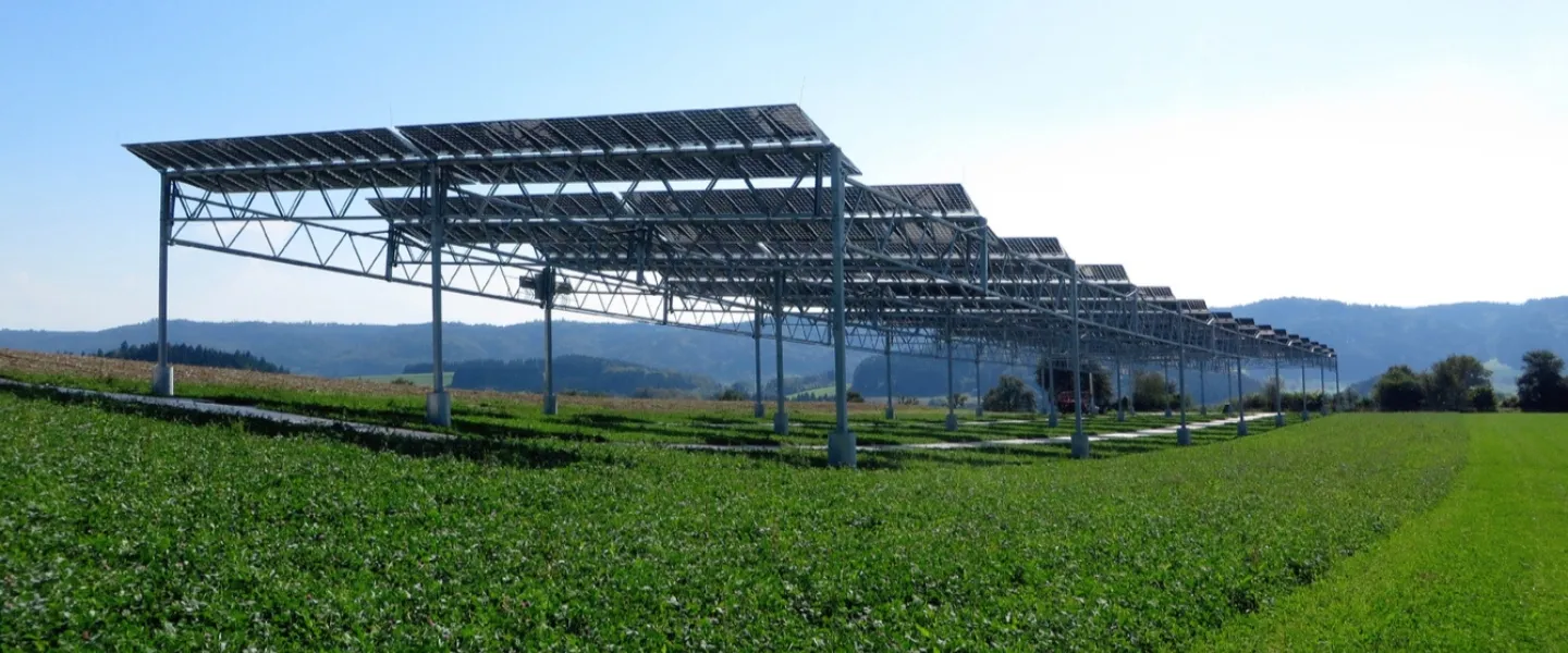Agrivoltaico avanzato: innovazione e sostenibilità rurale